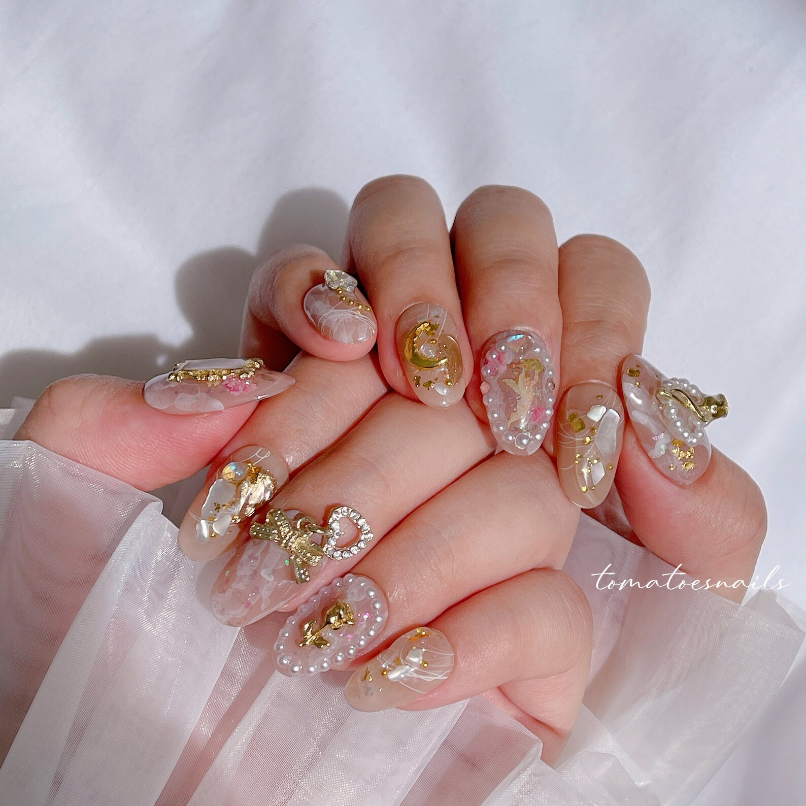 Marble Cherub Press on Nails , Cupid Nails , Angle Core Nails , Baroque ...