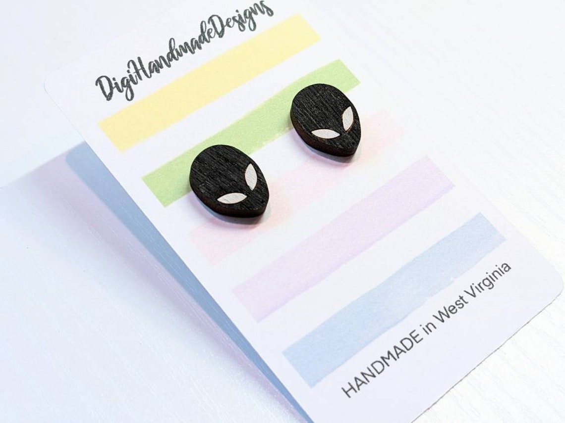 Alien Head Earrings // Black and White Aliens / ET Studs / - Etsy
