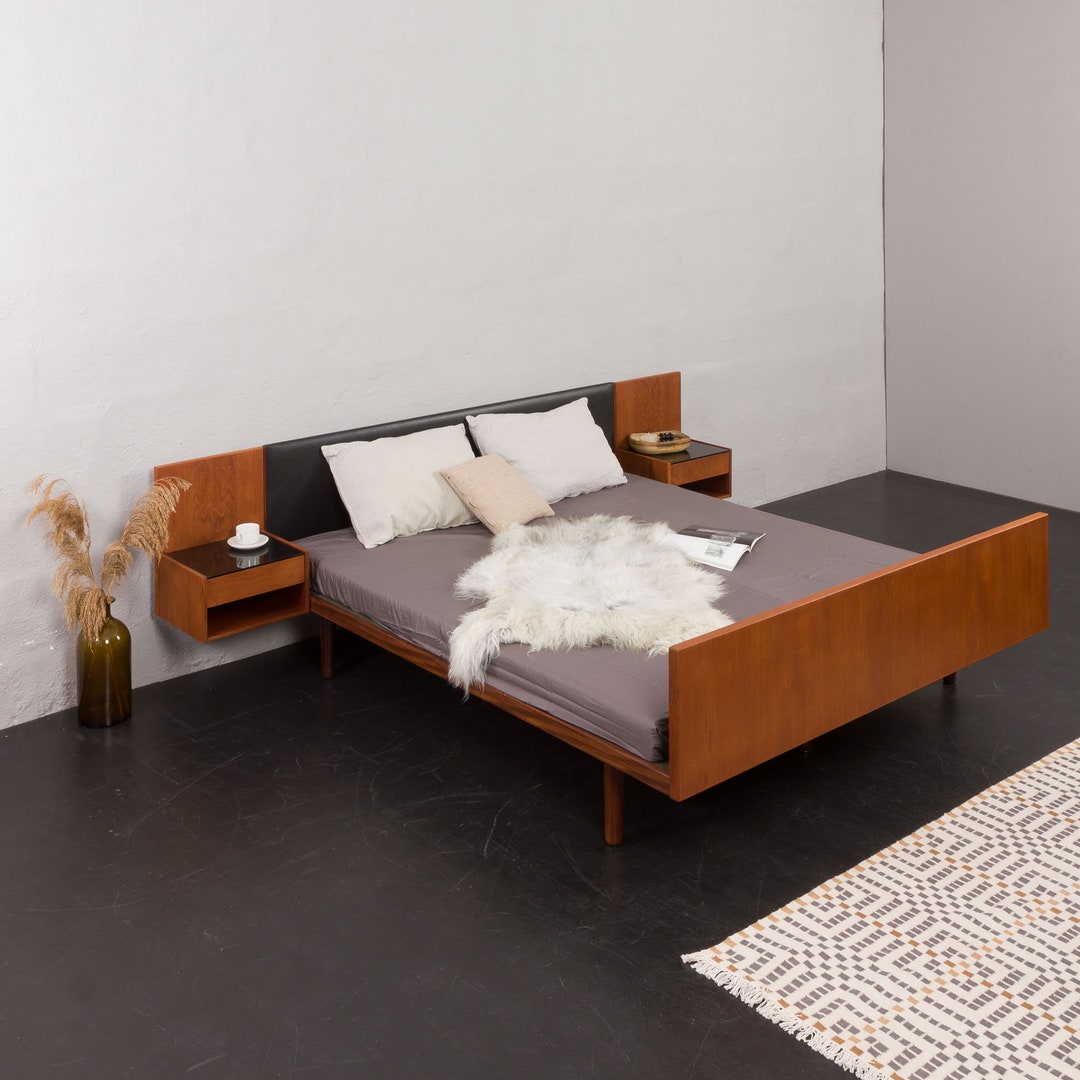 Danish Teak Double Bed by Hans J. Wegner for Getama, 1960s - Etsy