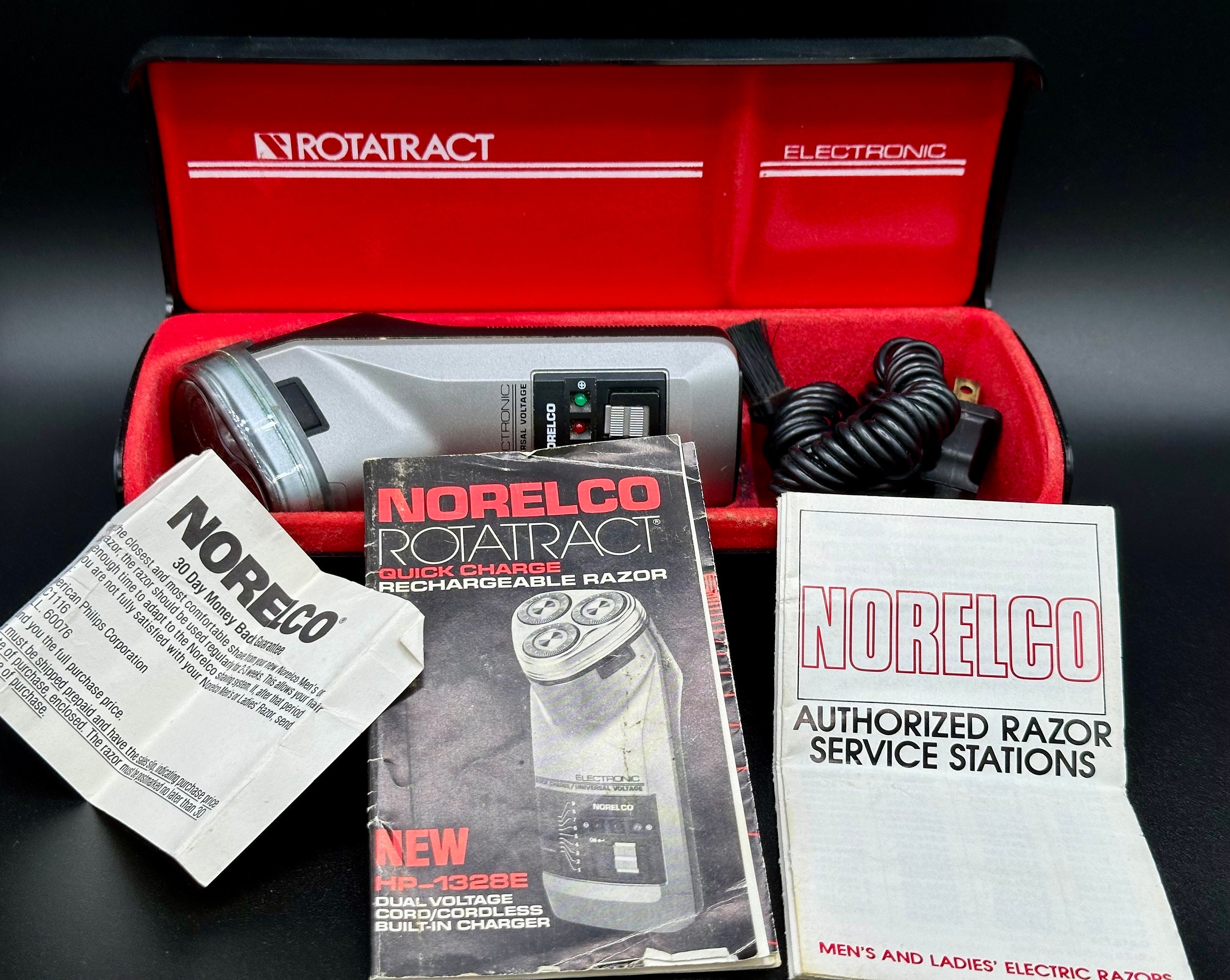 Vintage Norelco Rotatract Quick Charge Rechargeable Electronic Razor ...