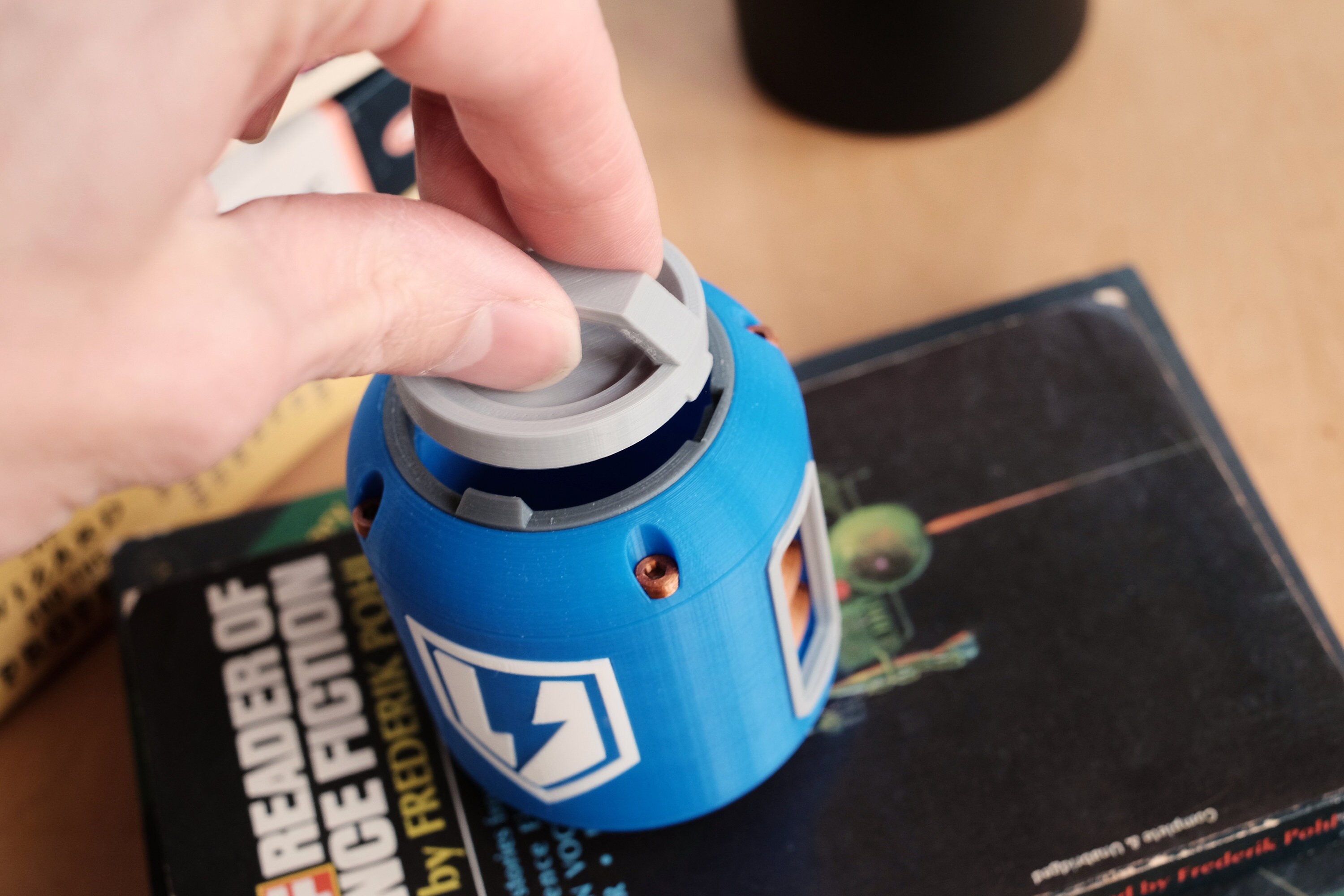 Apex Legends Shield Cell 3D Printed - Etsy