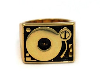 Turntable Ring by September Room - Etsy