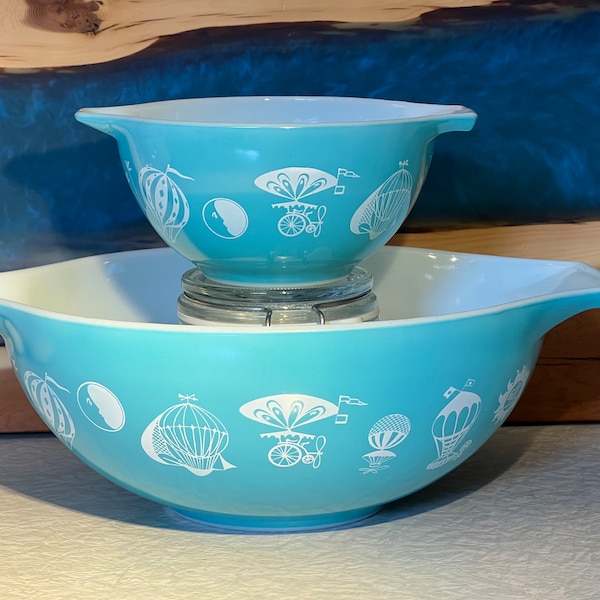 Pyrex Turquoise Balloon Bowl - Etsy
