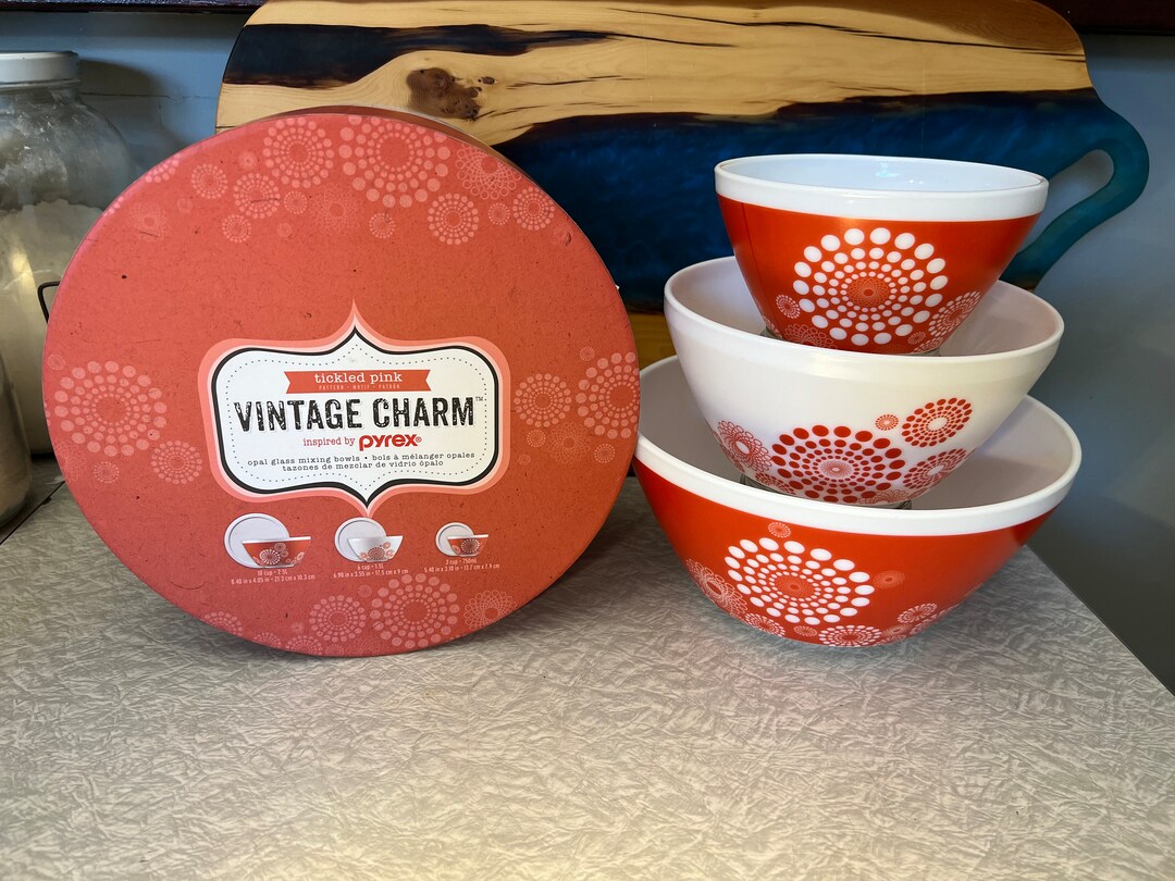 Vintage Charm Tickled Pink Pattern/inspired by Pyrex/opal Glass Mixing ...