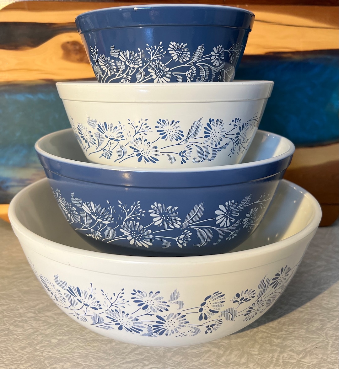 Vintage Pyrex Blue Mist/colonial Mist/ 4 Piece Bowl Set/nesting/mixing ...