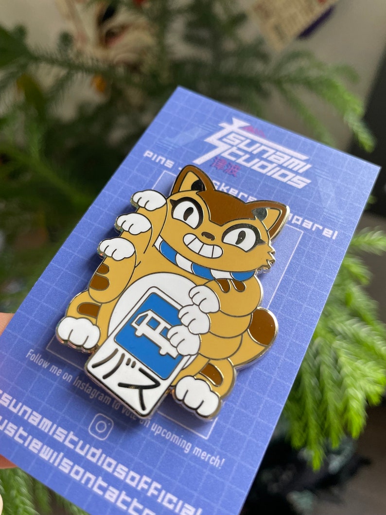 Maneki Cat Bus Pin - Etsy