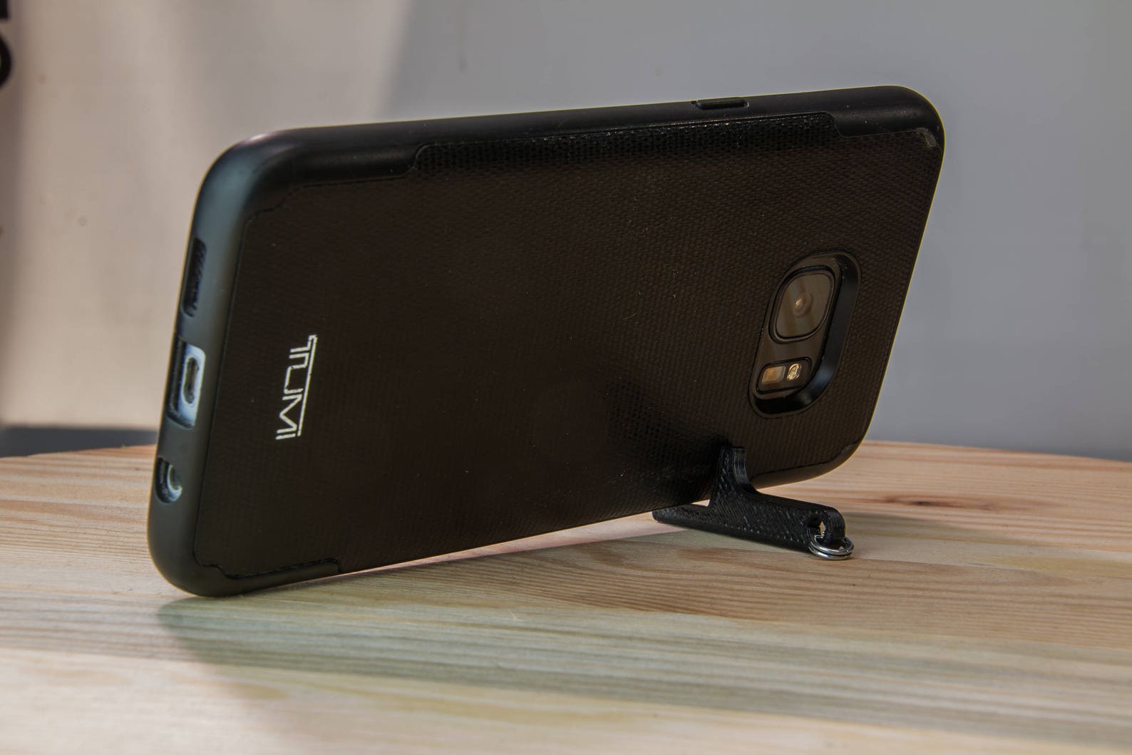 Keychain Phone Kickstand - Black , Keychain Phone Stand, iPhone Stand ...