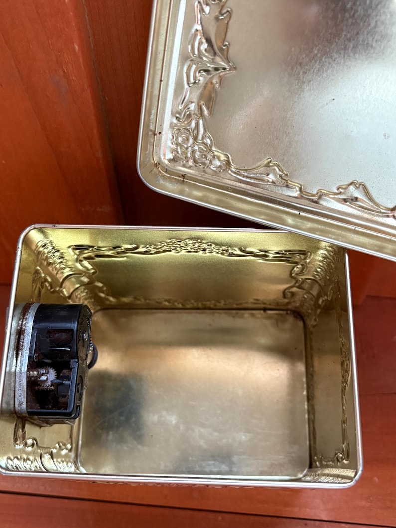 Vintage German Music Box Tin Collection Nürnberg & Lebkuchen Motifs ...