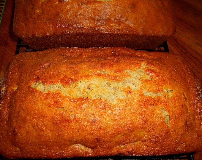 Banana Nut Bread, Homemade Bread, Baked Goods, Holiday Gift, Dessert ...