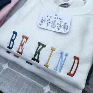 Be Kind Embroidered Crewneck Sweatshirt - Etsy