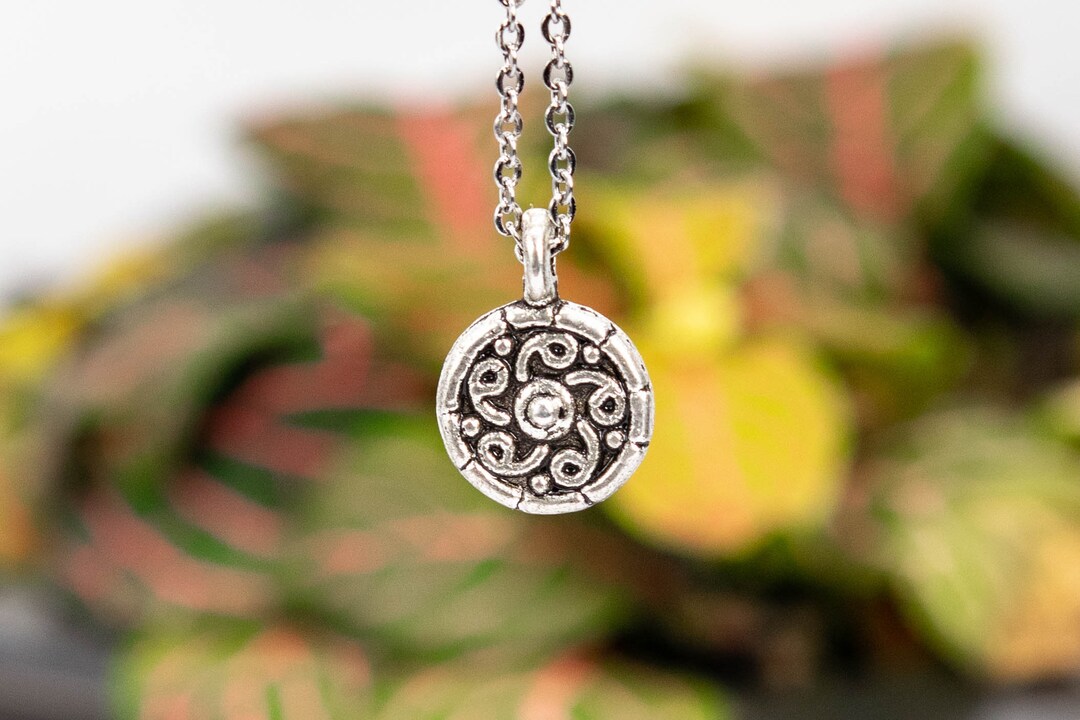 20 Pcs - 12x9x1mm Flower Round Charm Antique Silver Tone Zinc Alloy ...