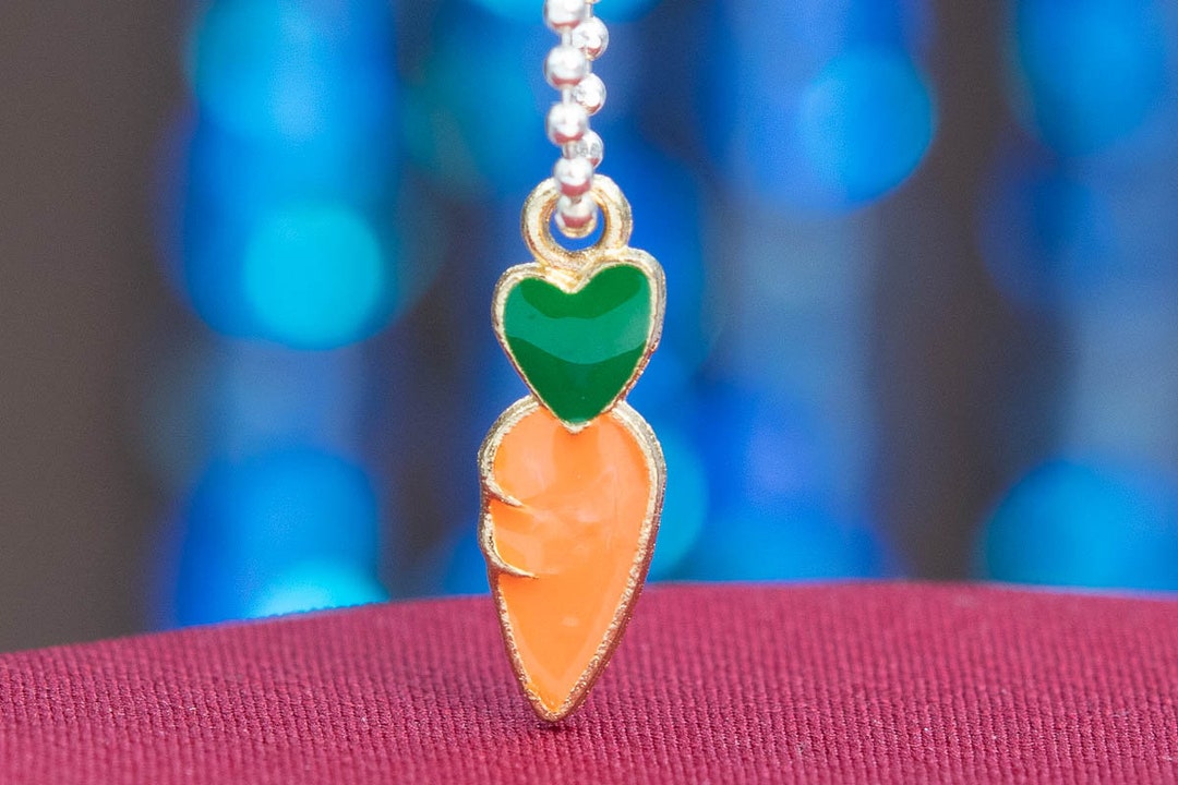 6 Pcs - 15x5x1mm Charm Carrot Gold Tone With Orange & Green Enamel ...