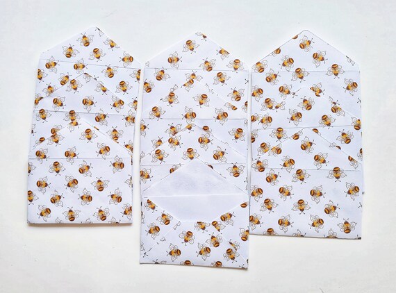 Buzzing Bees and Daisies Design Envelopes and Note Cards | Etsy UK