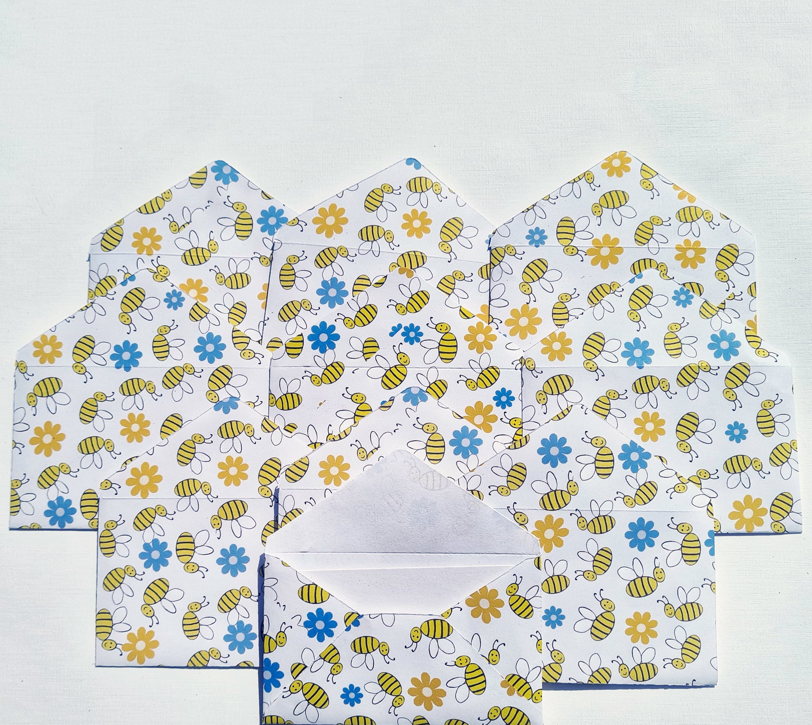 Buzzing Bees and Daisies Design Envelopes and Note Cards, Thank You ...