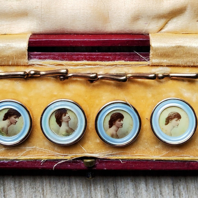 Vintage Running Buttons - Etsy UK