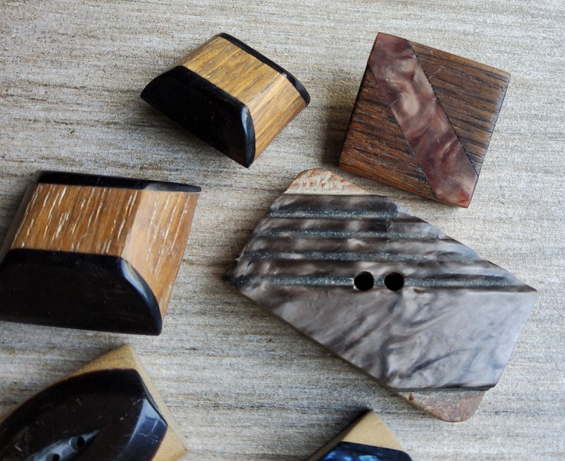 Assorted Collection of 1930's Wood and Plastic Buttons. - Etsy