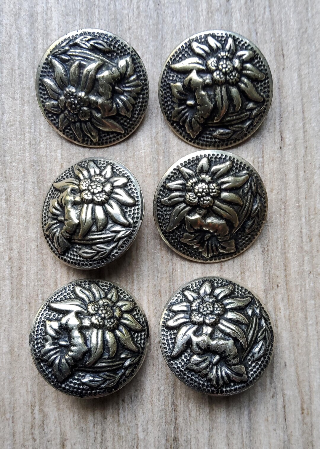 Vintage Set of Six German Gesch Flower Buttons. - Etsy