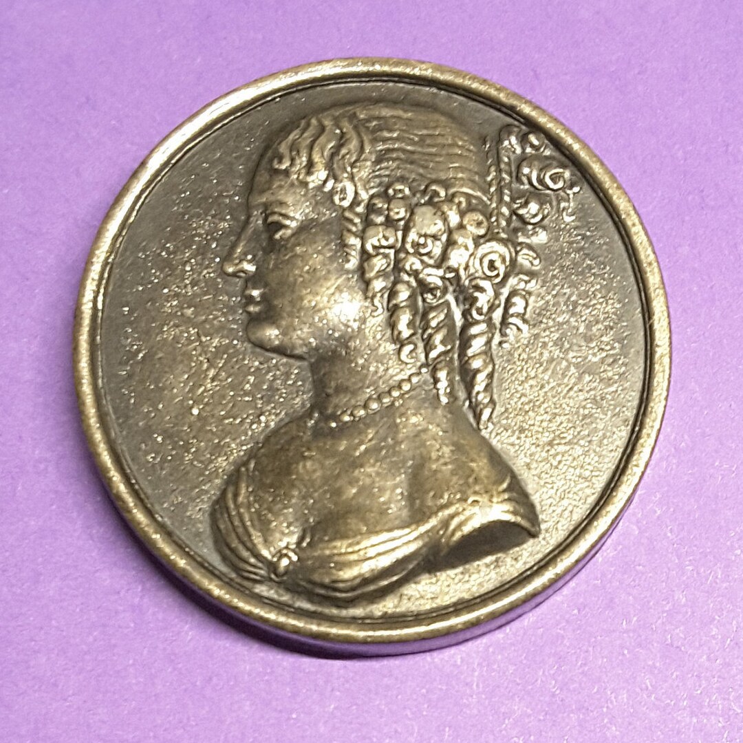 Vintage Large English Cast Metal Button. - Etsy