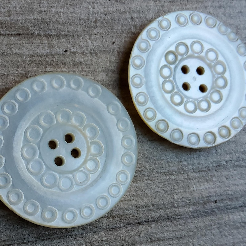Vintage Buttons Medium - Etsy UK