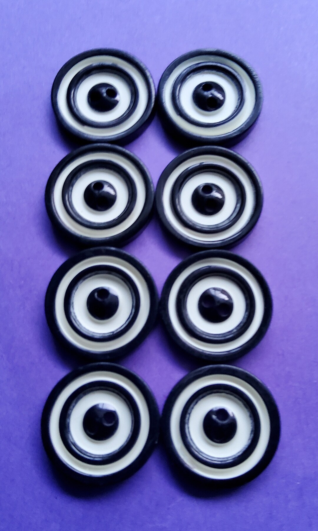 Vintage Set of Eight 1950's Plastic Buttons. - Etsy