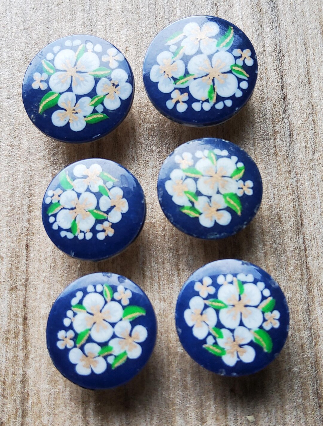 Vintage Set of Six 1950's Floral Small Plastic Buttons. - Etsy