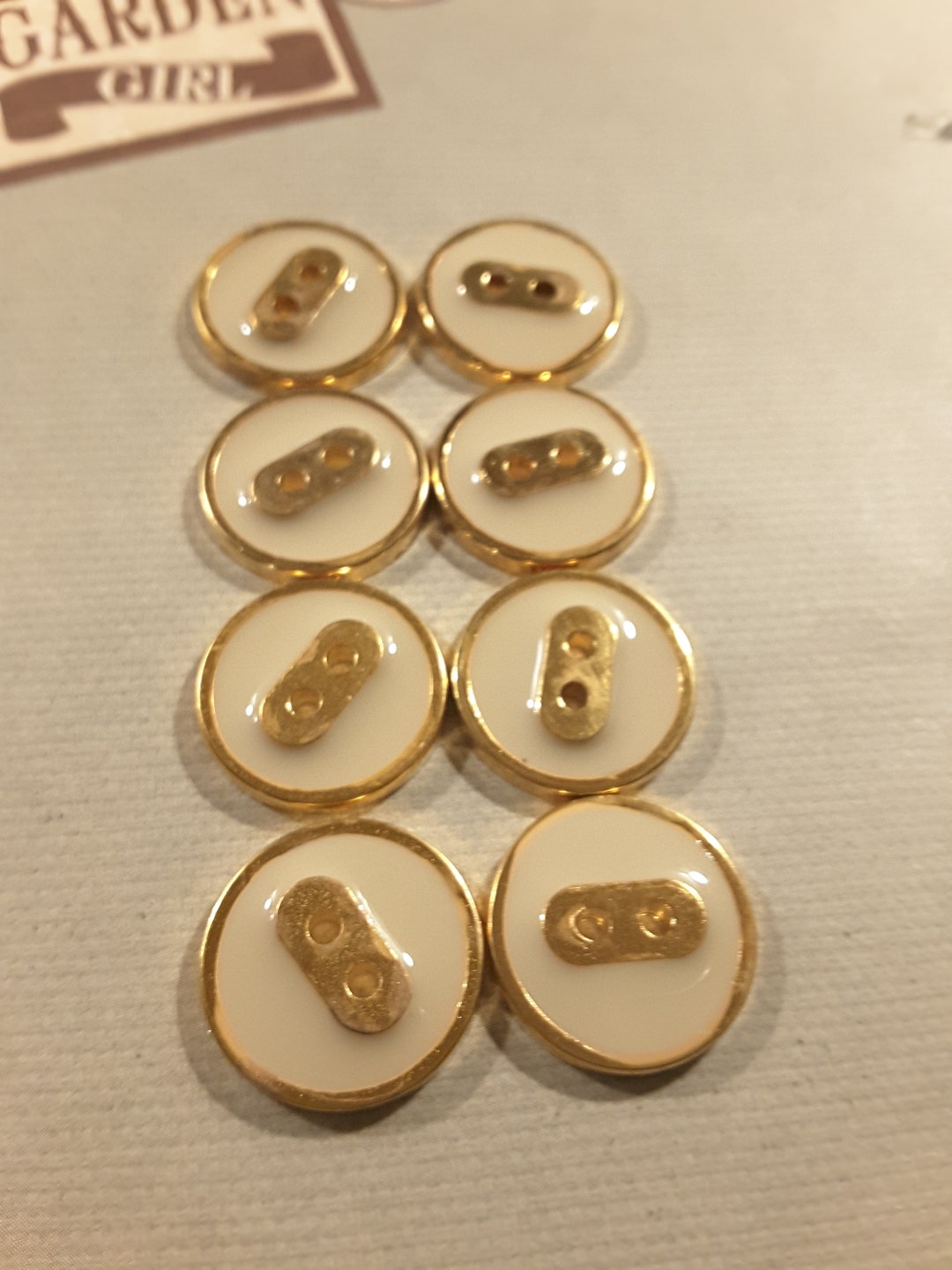 Vintage Set of Eight 1950's Buttons. - Etsy
