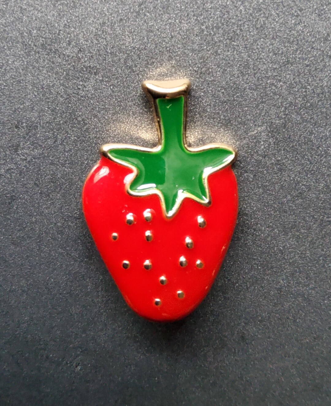 Enamel Metal Strawberry Button. - Etsy