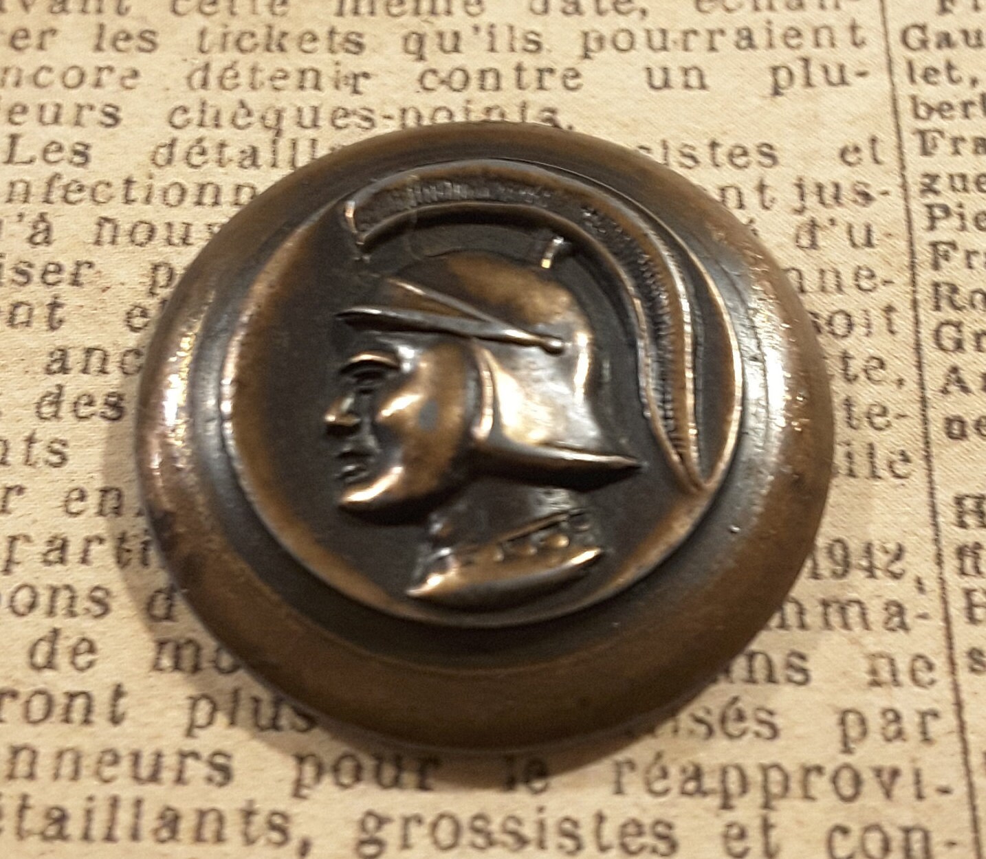 Vintage Metal Roman Centurion Button. - Etsy