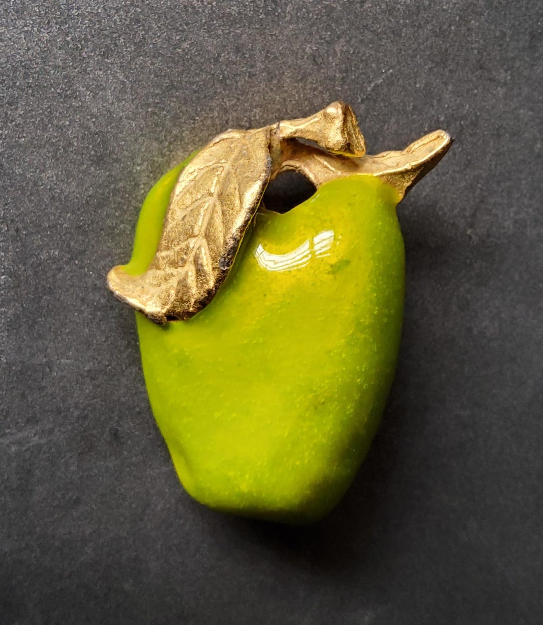 Vintage Large 1950's Metal Enamel Apple Button. - Etsy
