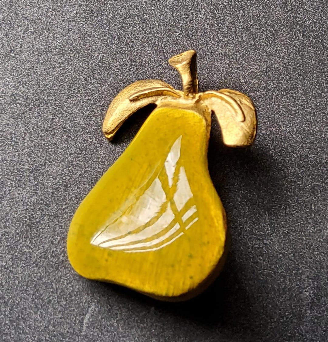 Vintage 1950's Enamel Pear Button. - Etsy