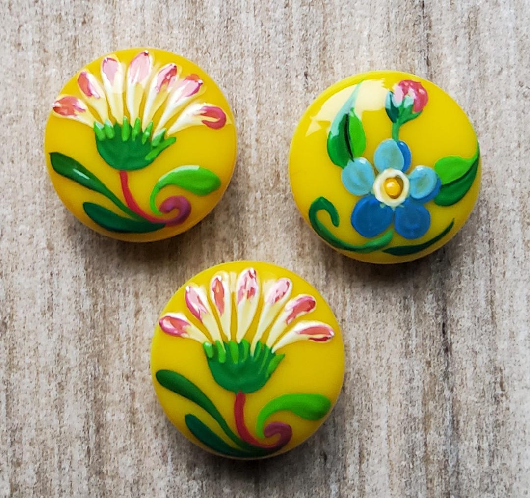 Vintage 1960's Hand Painted Brooks Plastic Buttons. - Etsy