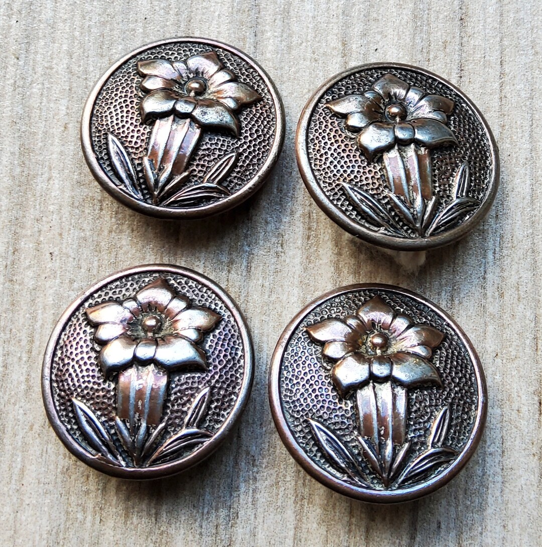 Vintage early 1930's German metal flower buttons. - Etsy 日本