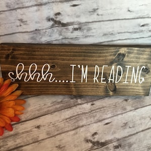 Shhh....i'm Reading Wood Sign, Library Decor, Gift for Bookworms, Home ...