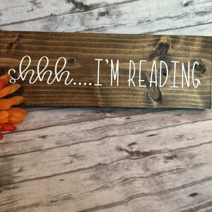 Shhh....i'm Reading Wood Sign, Library Decor, Gift for Bookworms, Home ...