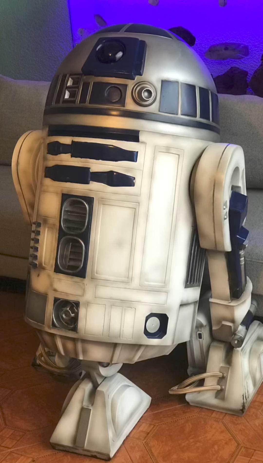 R2-D2 Life Size - Etsy