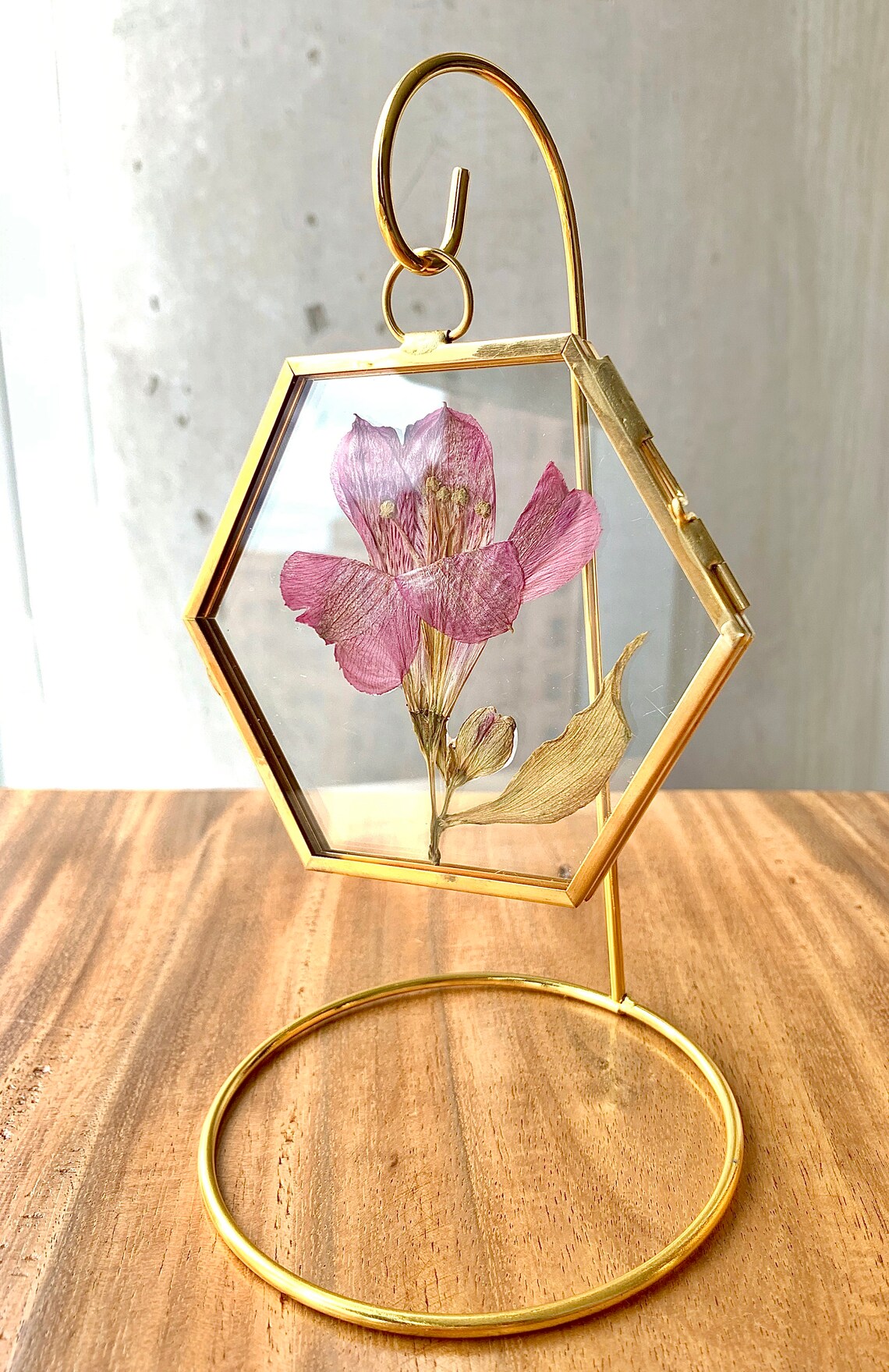 Tabletop Display Stand for Small Hanging Frames // Gold Brass Metal ...