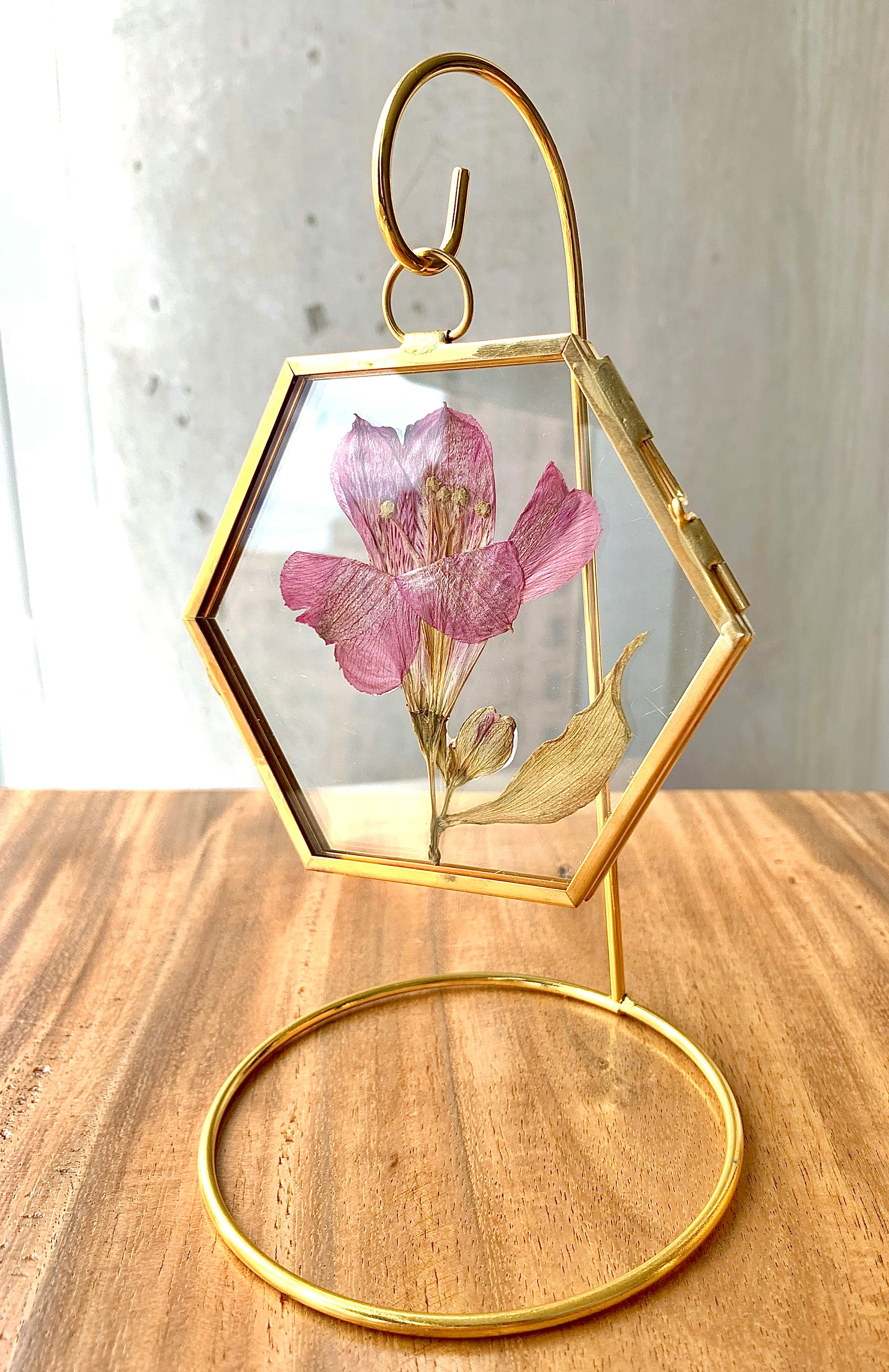 Tabletop Display Stand for Small Hanging Frames // Gold Brass Metal ...