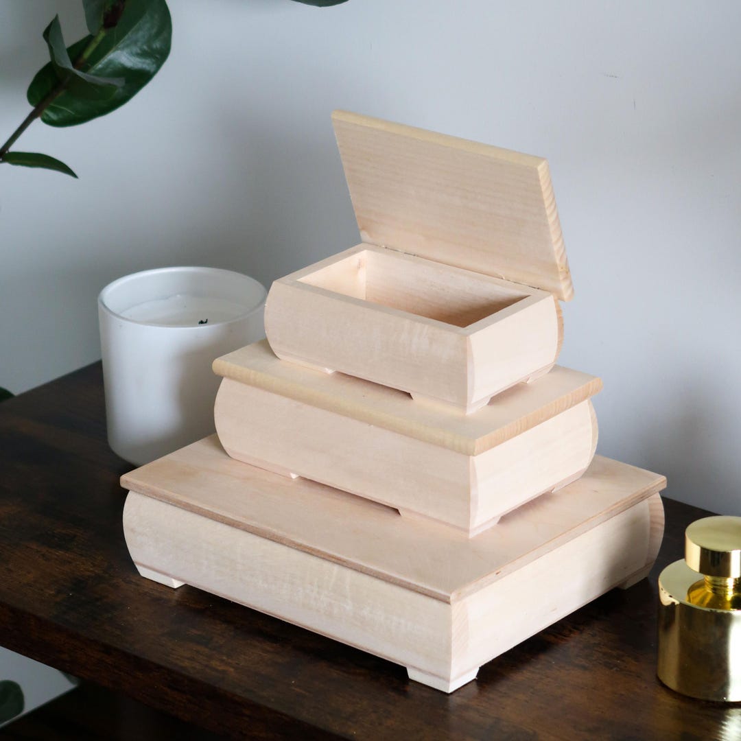 Traditional Style Blank Wooden Boxes | Choice of Sizes | Hinged Lid ...