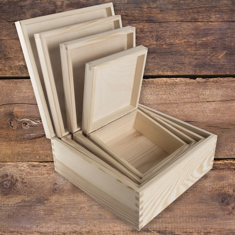 Gift Box 21cm X 21cm - 60+ Gift Ideas for 2026