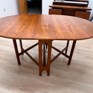 Second hand nathan dining chairs store
