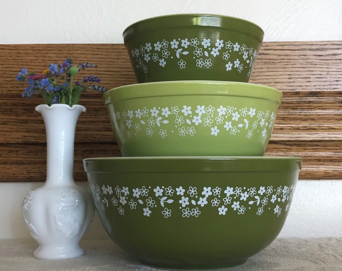 Vintage Pyrex Spring Blossom Green Redesign Full 3 Piece Mixing Bowl ...