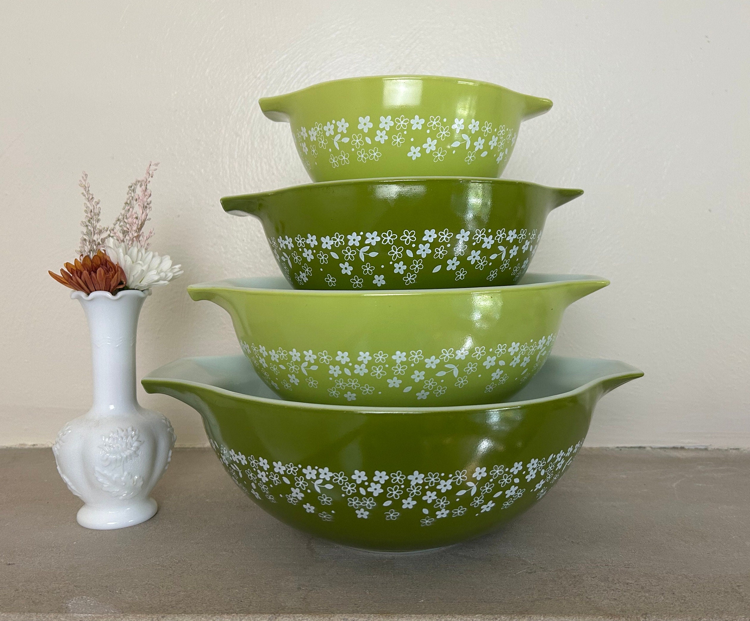 Vintage Pyrex Spring Blossom Green Cinderella Bowl Set - 1979 Redesign ...