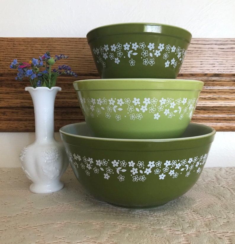 Vintage Pyrex Spring Blossom Green Redesign Full 3 Piece Mixing Bowl ...