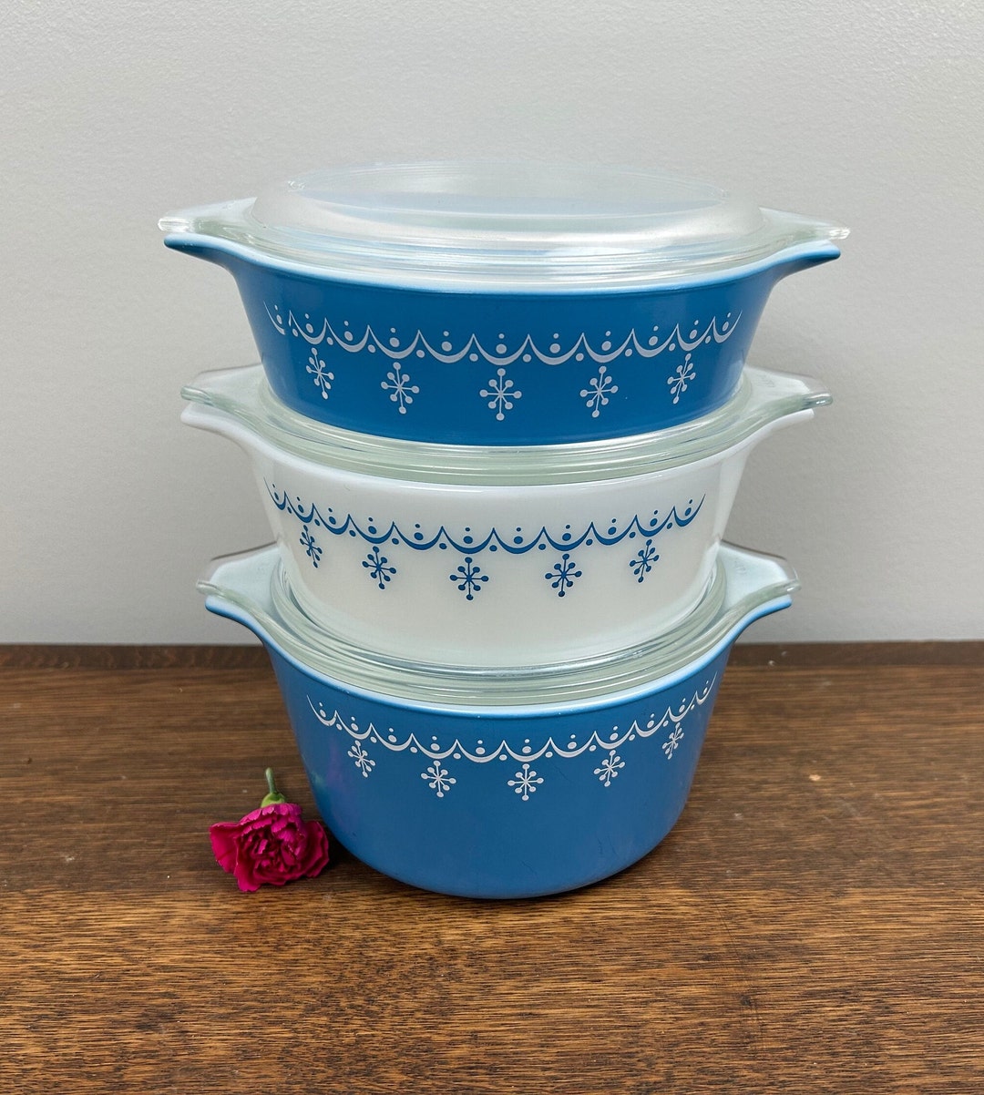 Vintage Pyrex "snowflake Blue" Bake Serve & Store Set, 6 Piece ...