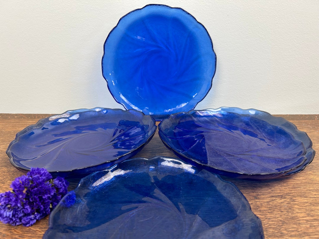 Vintage Arcoroc France Cobalt Blue Glass Flower Petal Swirl 7 Salad or ...