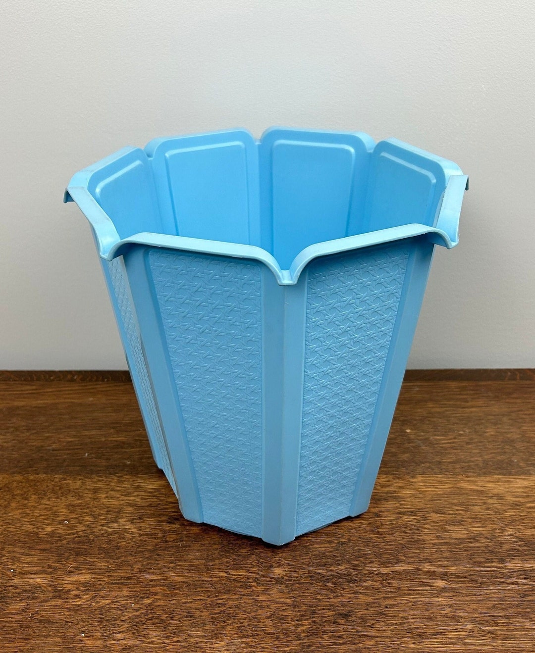Vintage Baby Blue Textured Basket Weave Design Rubbermaid Trash Can MCM ...