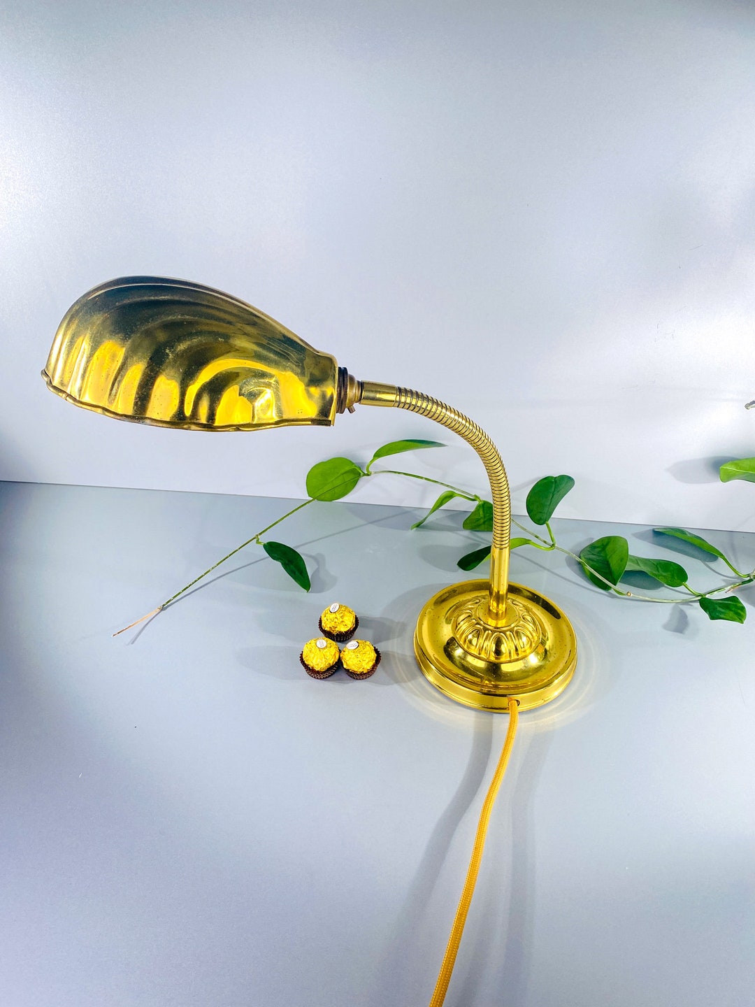 Mid Century Shell Lamp, Brass Desk Lamp, Clam Shell Table Lamp With ...