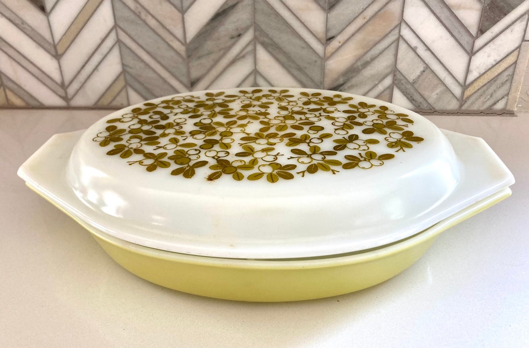 PYREX Verde Casserole Dish, 1 1/2 Quart Qt., Divided Bowl, Lid, Yellow ...