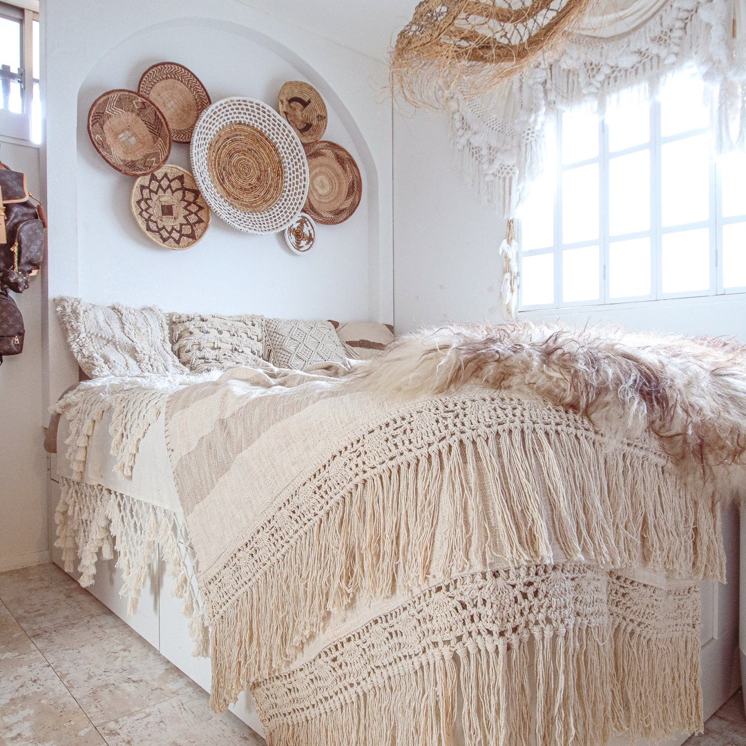 Boho Bedding Throw Blanket, Beige Macramé Fringes Throw, Plaid Luxe ...