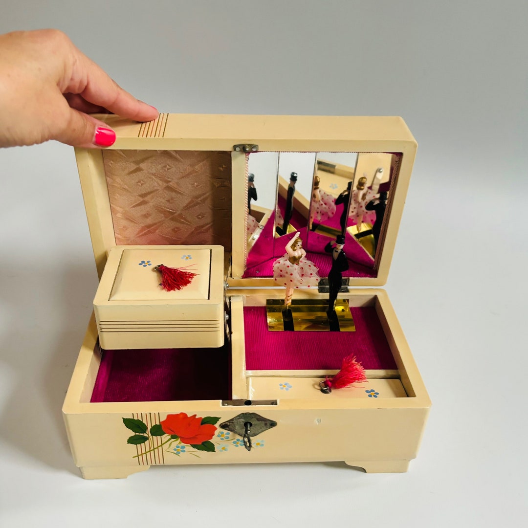 RARE Fuji Japanese Vintage 1960s Musical Box/w Key Dancing Wedding ...